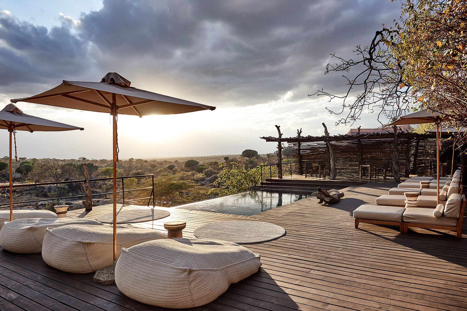 Wanderlust Wednesday: Mwiba Lodge - The English Room